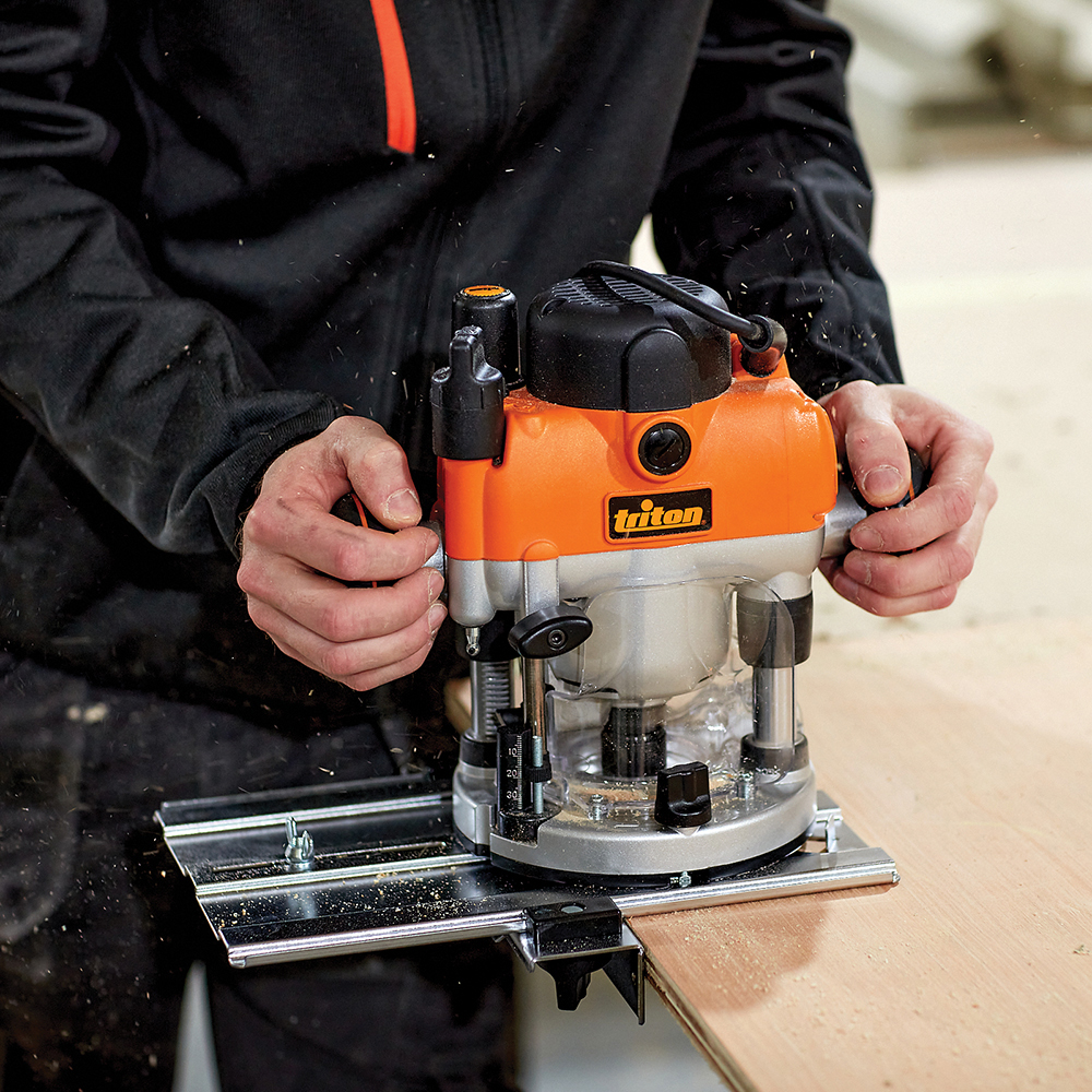 Toolstream Ltd | Triton 1400W Dual Mode Precision Plunge Router